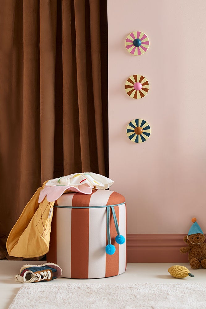 Sittpuff cylinder med förvaring brun 30 cm | Kids Concept
